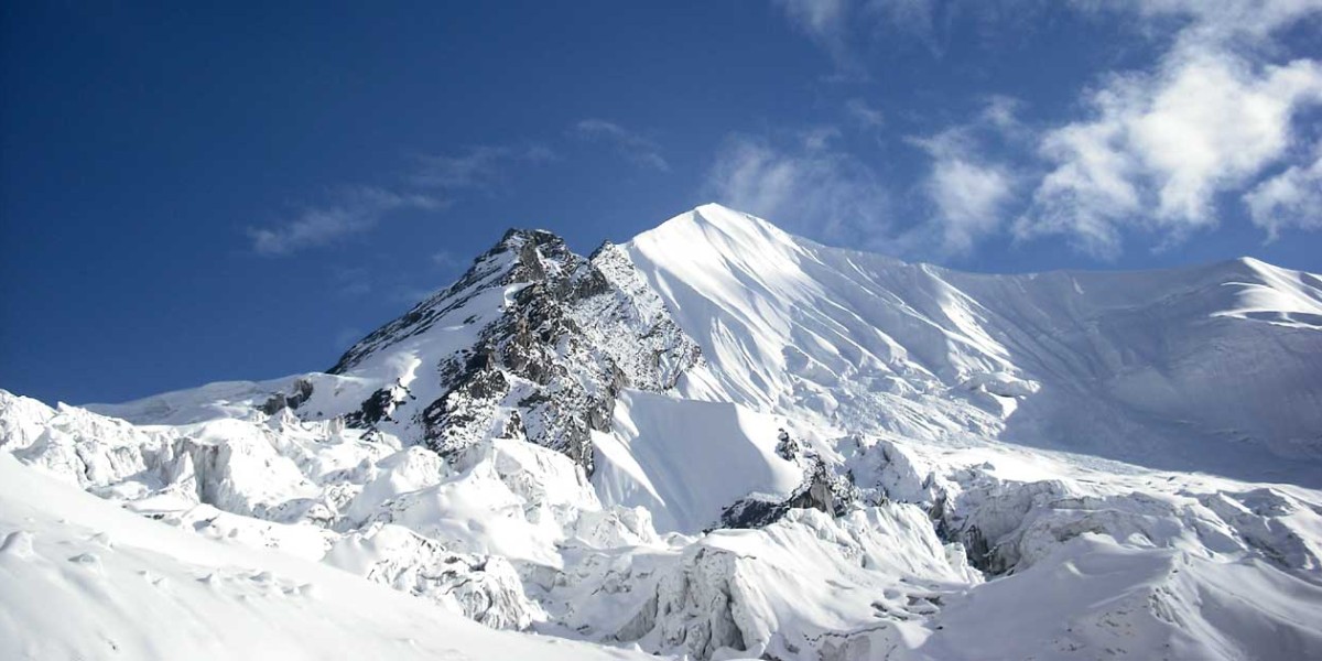 Ramdung 5925m Peak Climbing and Tashi Lapcha 5755m Pass - Xtreme ...